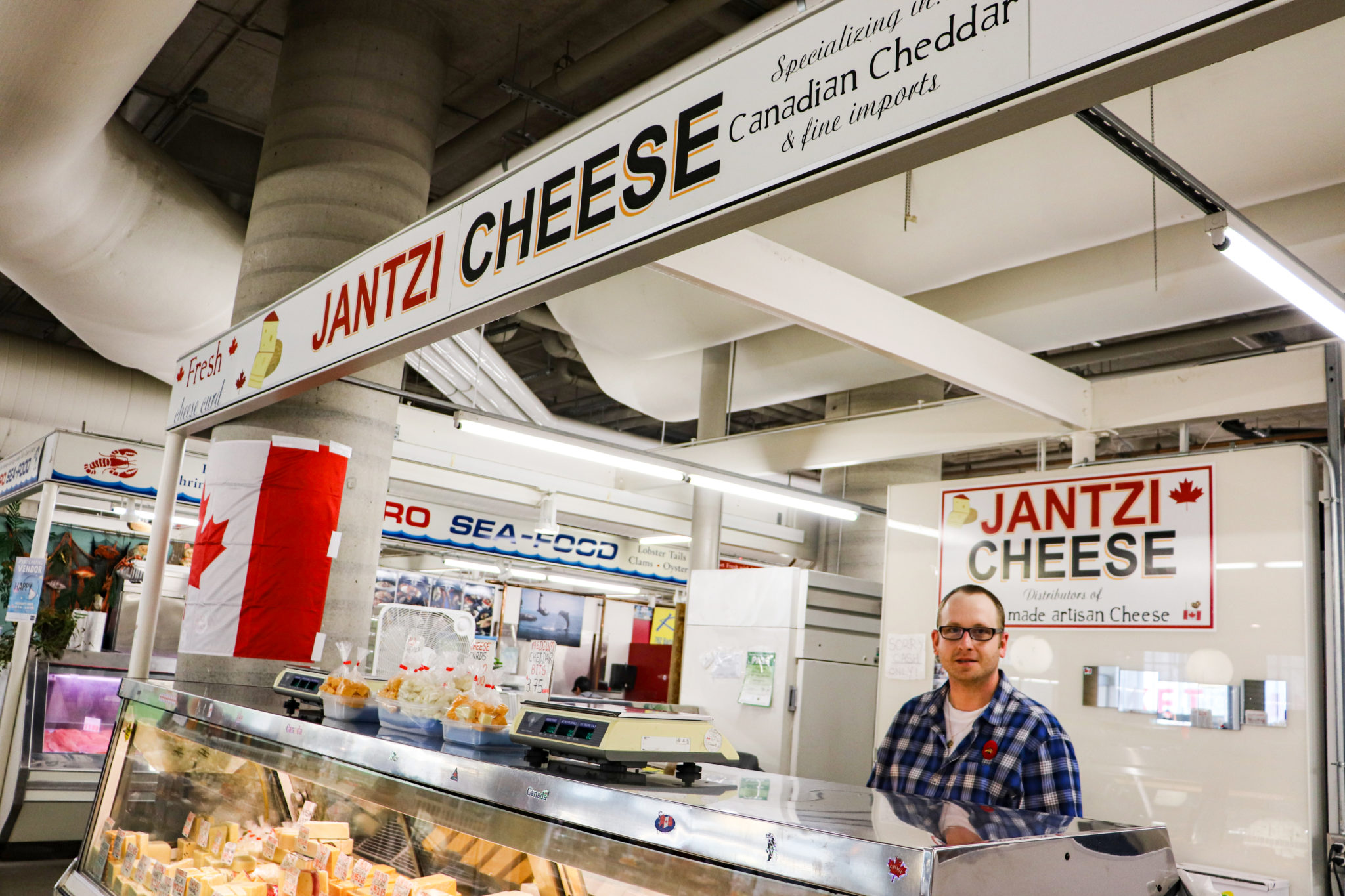 Jantzi Cheese - Hamilton Farmers' Market